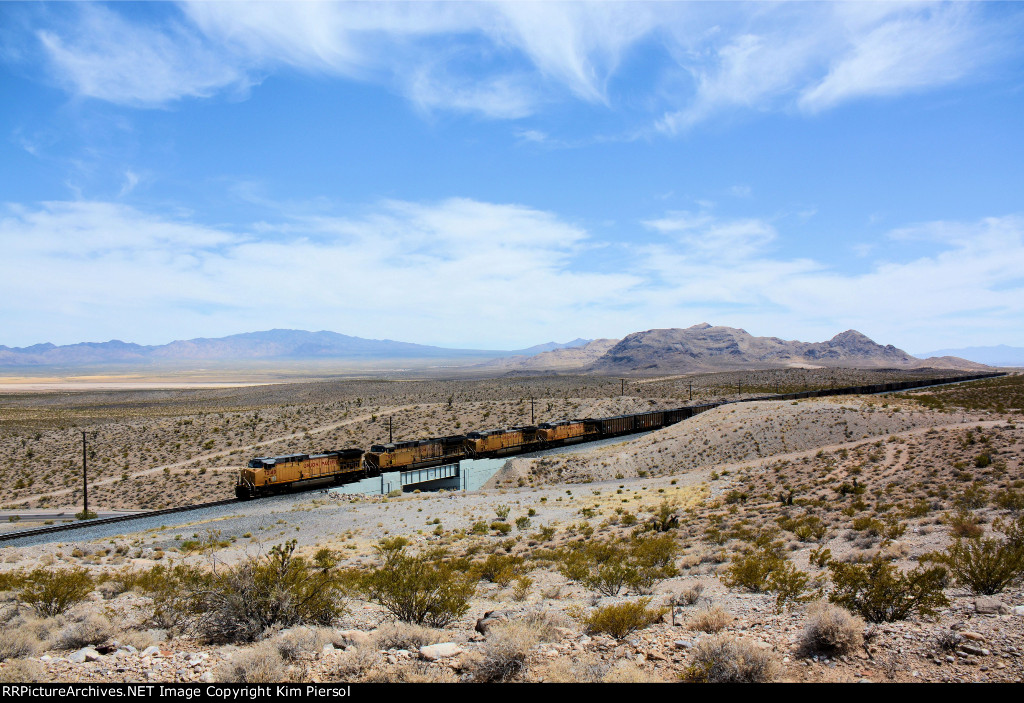 UP 7240 EB Coal Empties